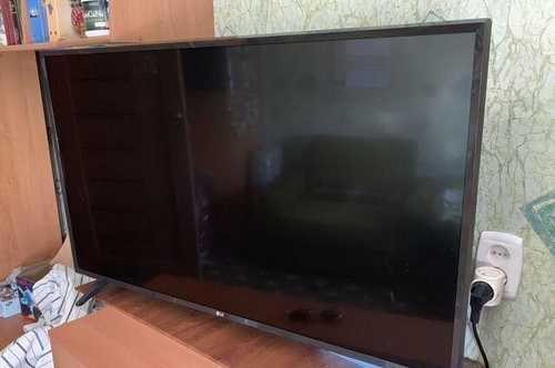Телевизор smart hdtv LG 4K 108cm
