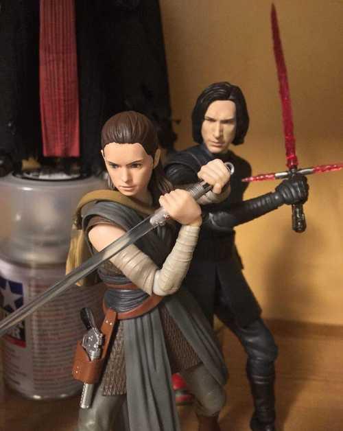 S.H.Figuarts Star Wars the Last Jedi Rey&Kylo Ren