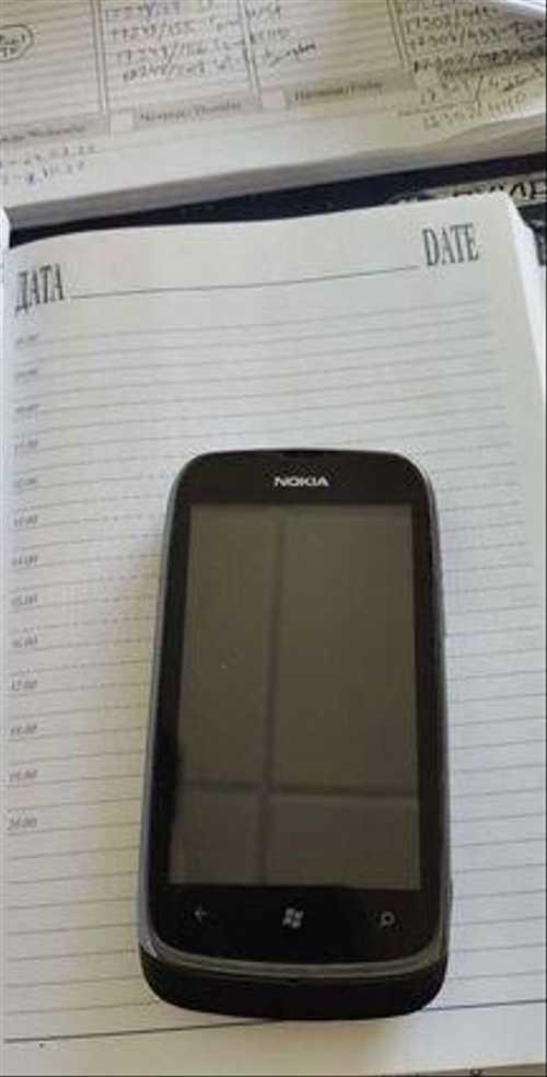Мобильный телефон nokia lumia 610