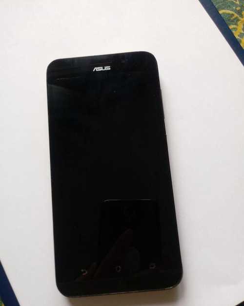 Телефон asus Z010DA