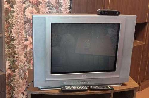 Телевизор LG RT-21FD40RX 53 см