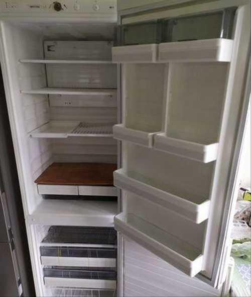 Холодильник бу "Вестфрост" (Дания) два компрессора
