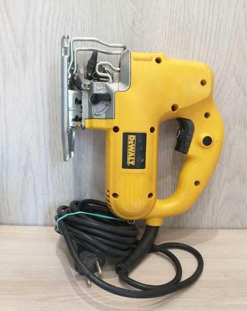 Электролобзик Dewalt DW341К (Т-5581)