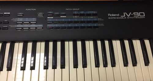 Синтезатор Roland JV90 JV-90