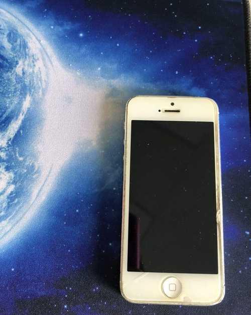 Телефон iPhone5