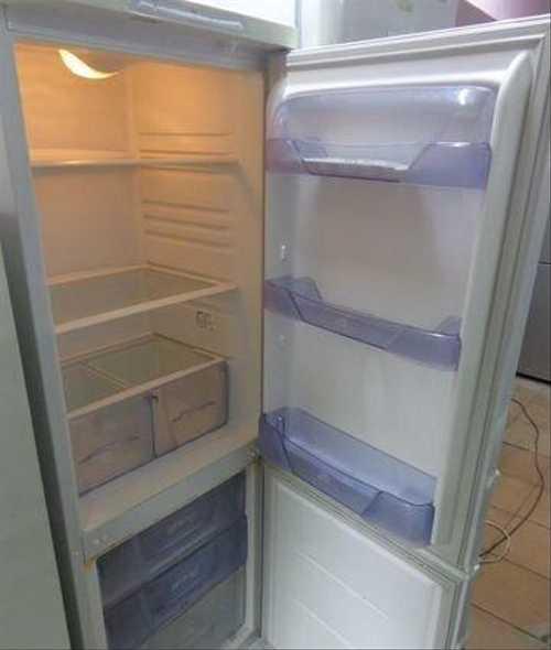 Холодильник бу бирюса свежая модель в Омске