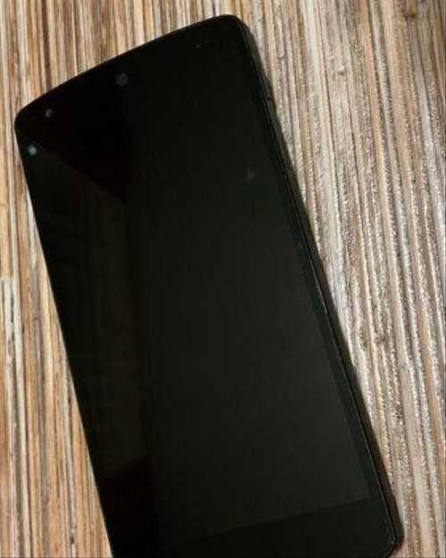 Смартфон LG Nexus 5
