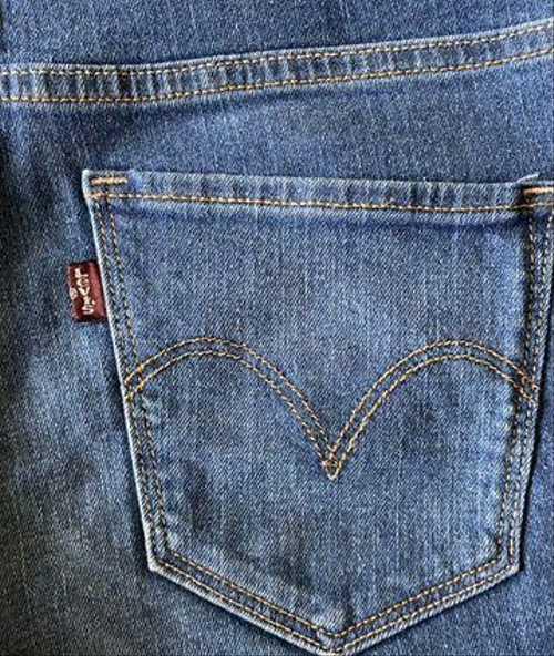 Женские шорты levis