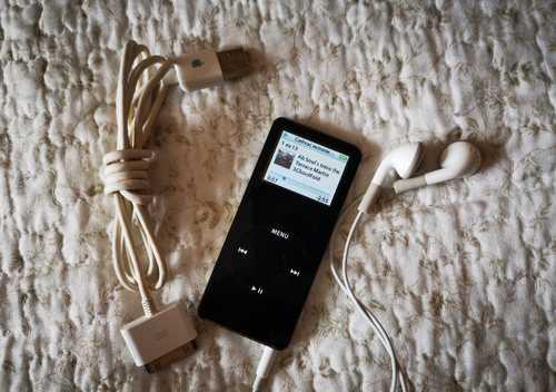 Плеер Apple iPod Nano 1 A1137 2GB