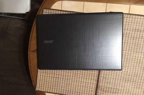 Acer E 15