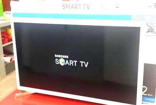 Белый Samsung SmartTV 32" 81см WiFi T2 USB