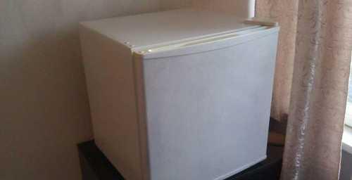 Холодильник dexp TF050D Аналог Бирюса 50л
