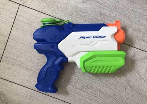 Nerf. Nerf Super Soaker