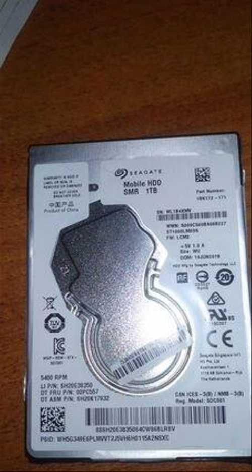 Seagate Mobile HDD (ST1000LM035) 1 тб