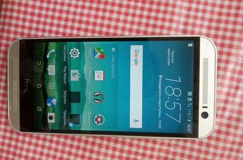 Телефон HTC ONE M8