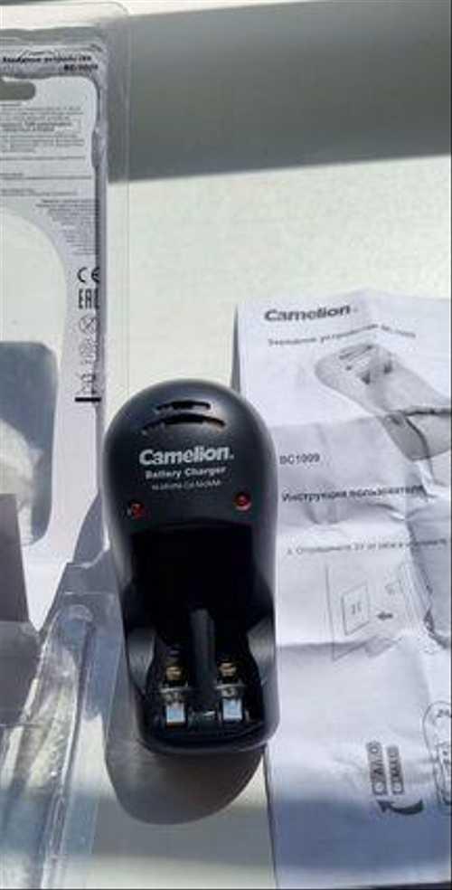 Зарядное устройство Camelion 1-2 AA/AAA (BC-1009)