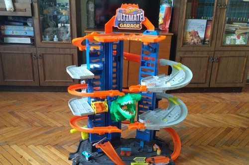 Hot wheels ultimate garage