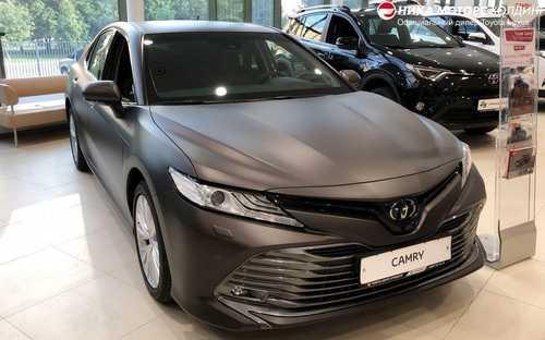 Toyota Camry v70 матовый серый