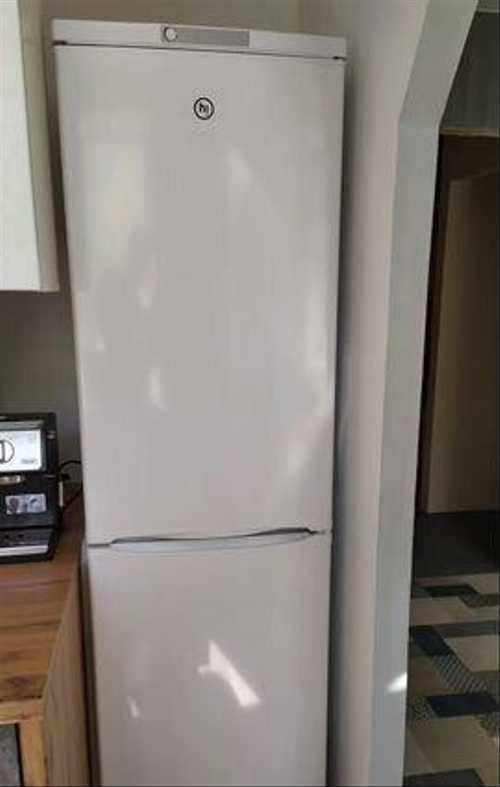 Холодильник новый. HI