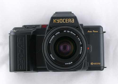 Пленочная Kyocera Yashica 230-AF с объективом