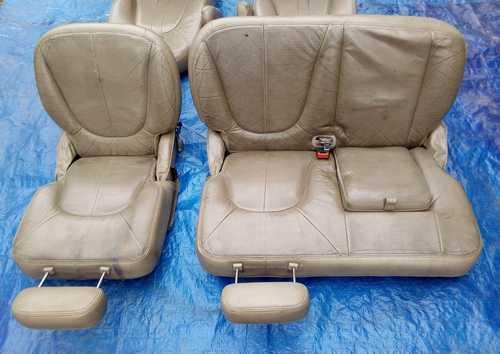 Ford Expedition кресла задние