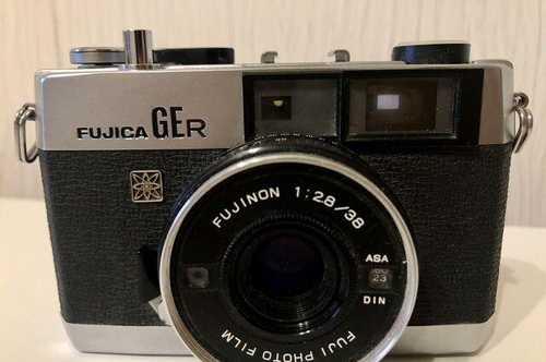 Плёночный фотоаппарат Fujica GEr
