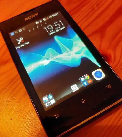 Смартфон Sony Xperia E dual C1605