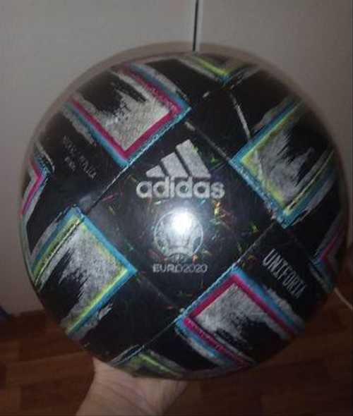 Футбольный мяч adidas uniforia оригинальный
