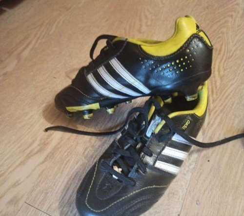 Футбольные буцы adidas, nike