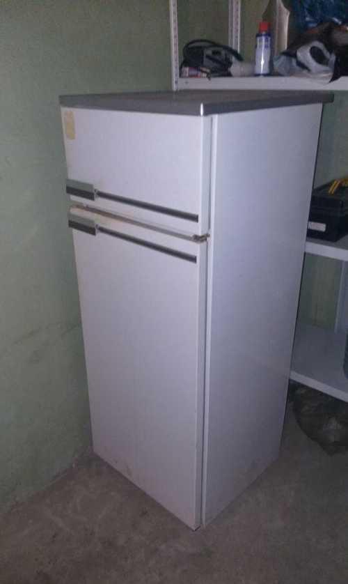 Холодильник двухкамерный Юрюзань