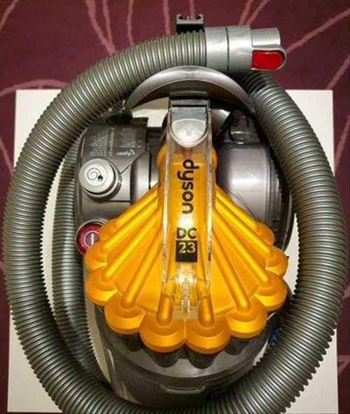 Пылесос Dyson DC23