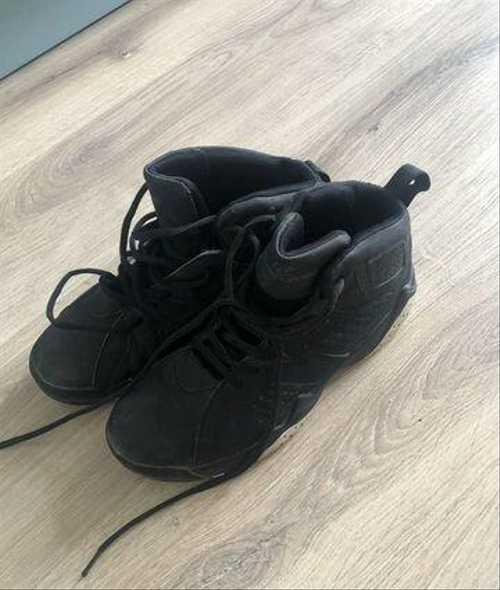 Продам ботинки Р.42