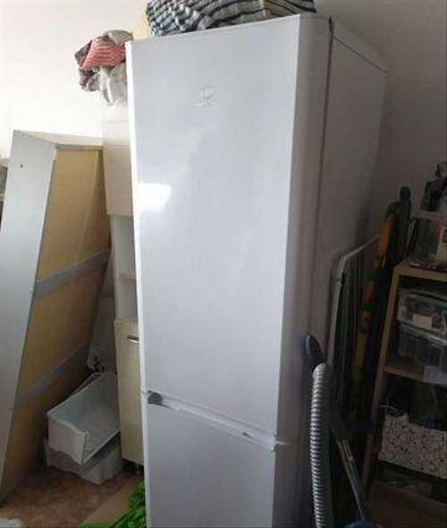 Холодильник indesit bia181