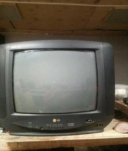 Телевизор LG (модель сf - 20D30)