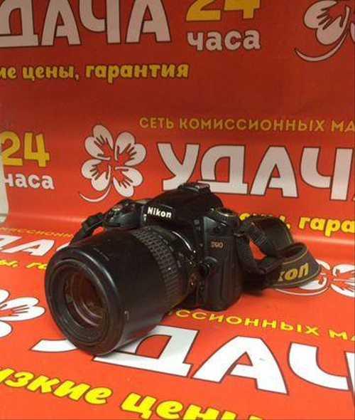 Зеркальный фотоаппарат Nikon D90 + объектив 55-200