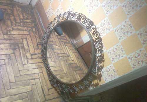 Настенное зеркало круглое