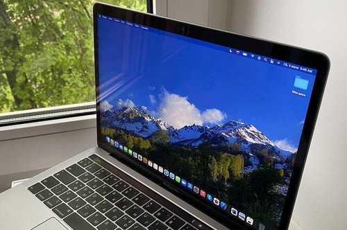 Apple MacBook Pro 13 Retina i5 Рст A1989 2018