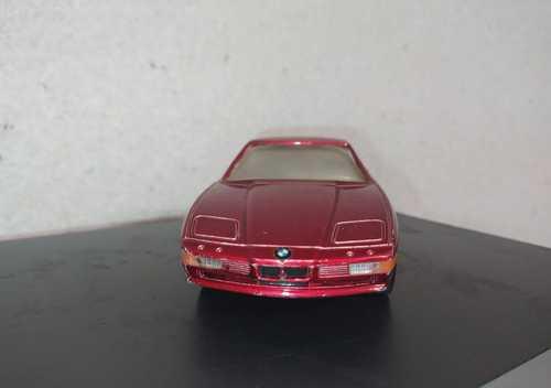 Модель bmw 850i 1:24