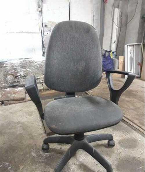 Компьютерное кресло,стул офисный