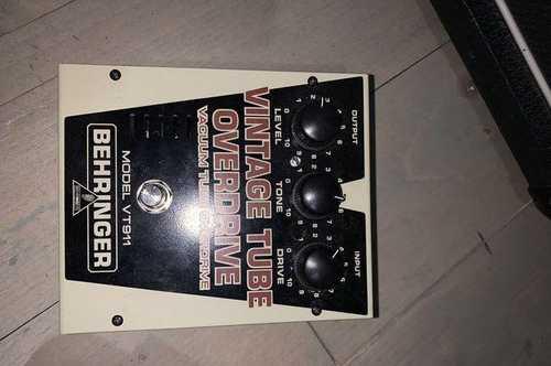 Behringer VT911 Vintage Tube Overdrive ламповая пе