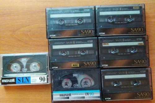 Аудиокассеты и компакт диски