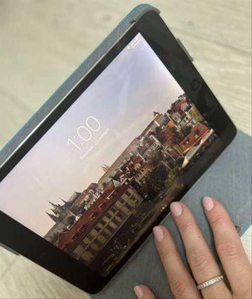 iPad mini 2 с чехлом thule