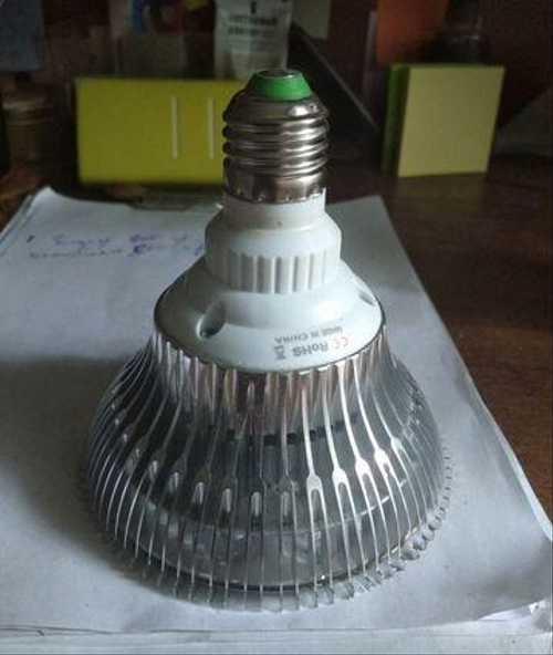 LED светильник фитолампа