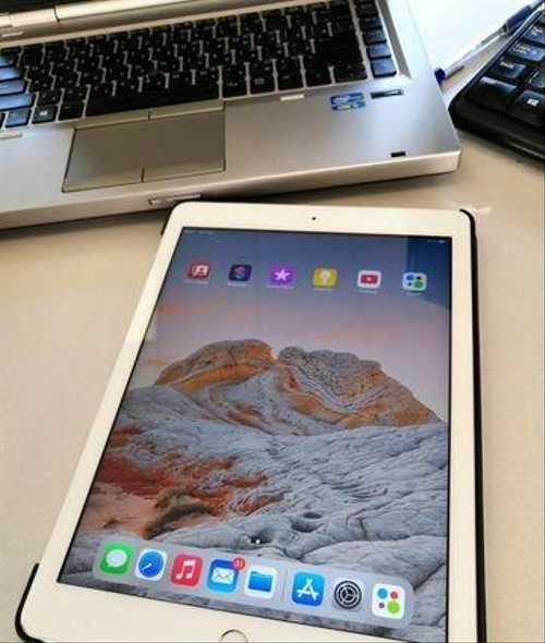 Apple iPad 5 поколения 128GB WiFi Cellular