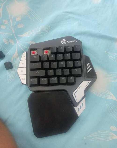 Игровая клавиатура gamesir z1