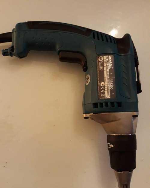 Сетевой шуруповерт Makita FS6300