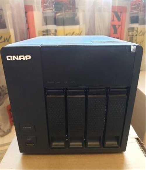 Система хранения данных qnap TS-412