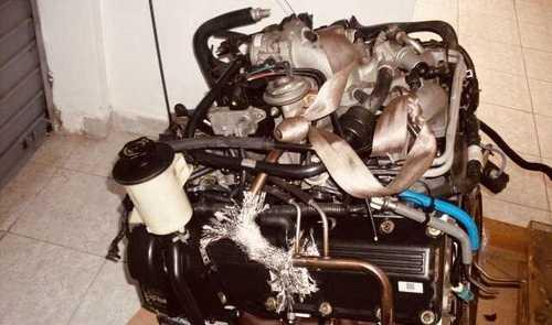 Двигатель Triton V8 Ford 4.6