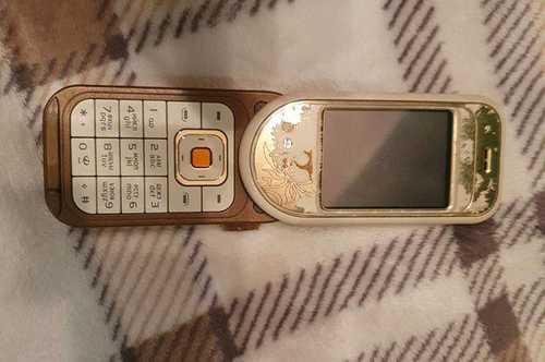 Телефон Nokia 7370