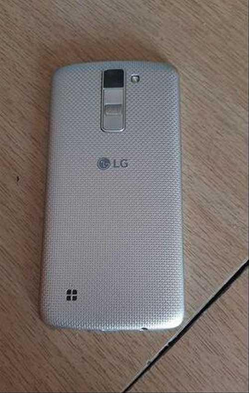 Телефон LG k8